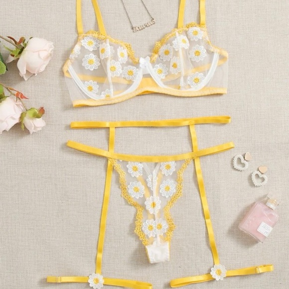 SHEIN | Intimates & Sleepwear | Daisy Yellow Lingerie Set | Poshmark